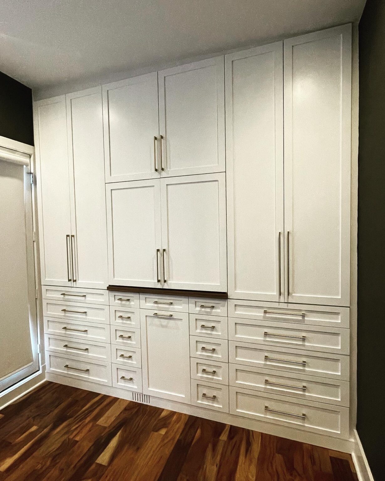 Services | Legacy Wardrobes & Closets